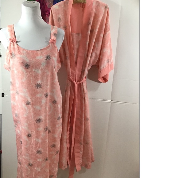 Vintage | Intimates & Sleepwear | Contessa Di Roma Vintage Pink ...
